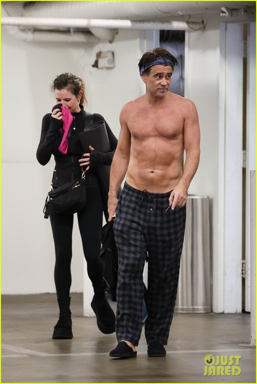 Colin Farrell Steps Out Shirtless After His Yoga Class: Photo 5066830 ...