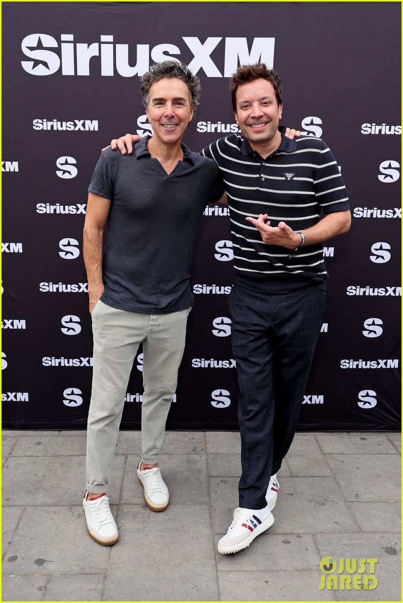 Bradley Cooper, Jon Hamm, & More Stars Attend 'SmartLess' Podcast ...