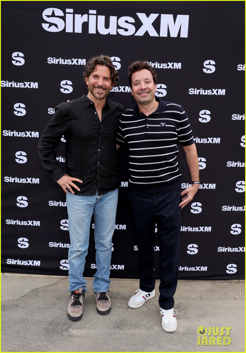 Bradley Cooper, Jon Hamm, & More Stars Attend 'SmartLess' Podcast ...