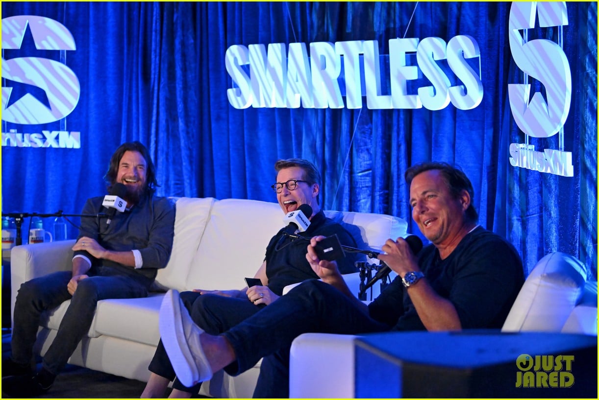 Bradley Cooper, Jon Hamm, & More Stars Attend 'SmartLess' Podcast ...