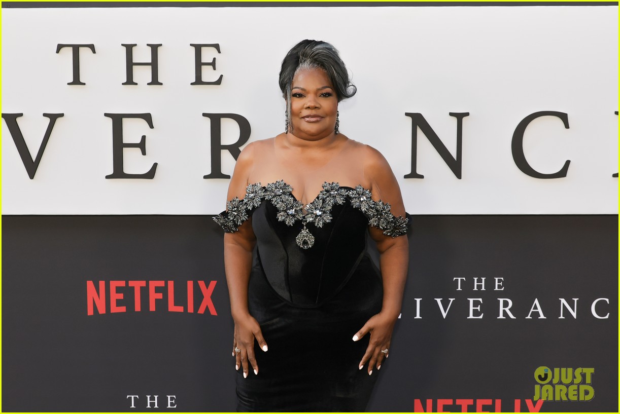 Glenn Close, Mo'Nique, & Andra Day Premiere New Netflix Thriller 'The ...