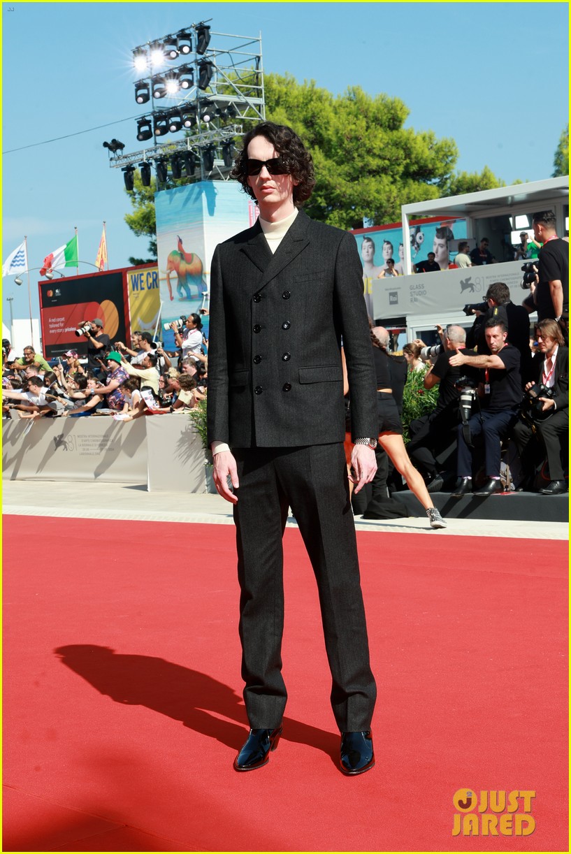 Cate Blanchett & 'Disclaimer' Cast Attend Second Premiere at Venice ...