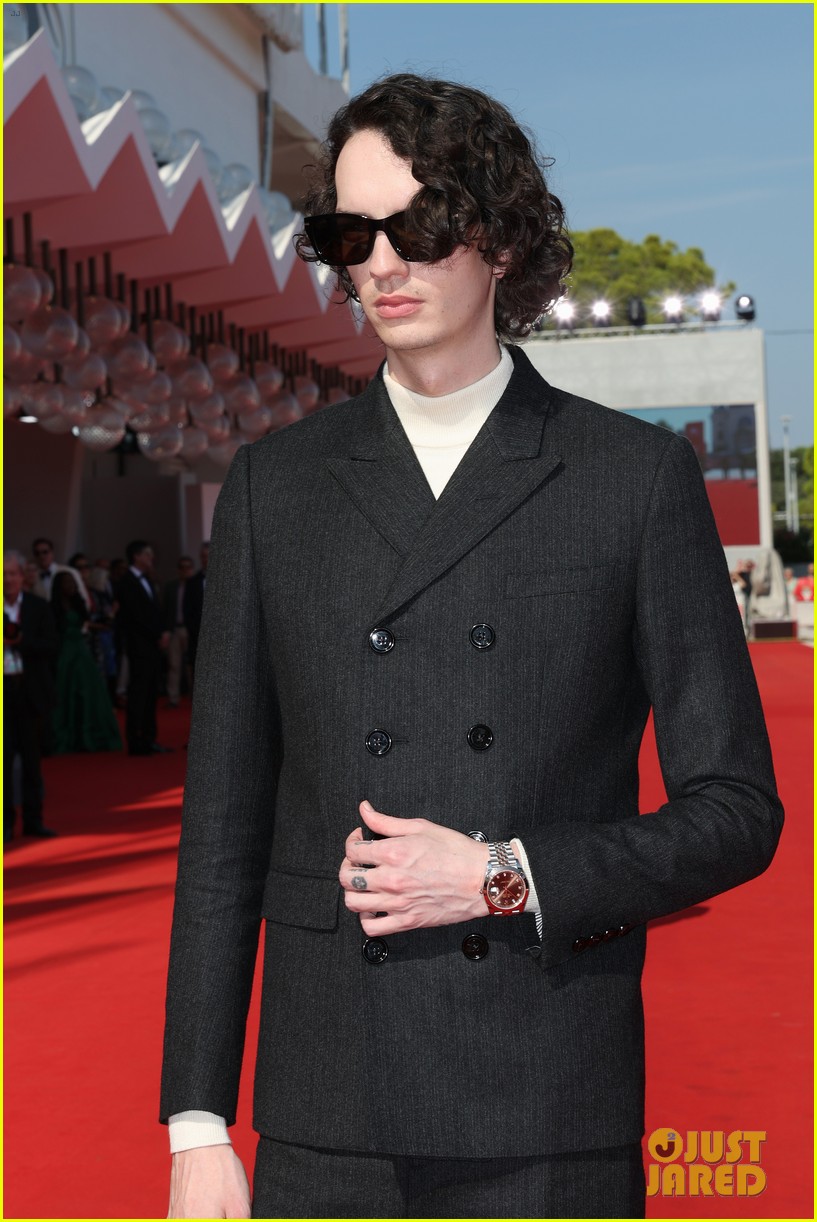 Cate Blanchett & 'Disclaimer' Cast Attend Second Premiere at Venice ...