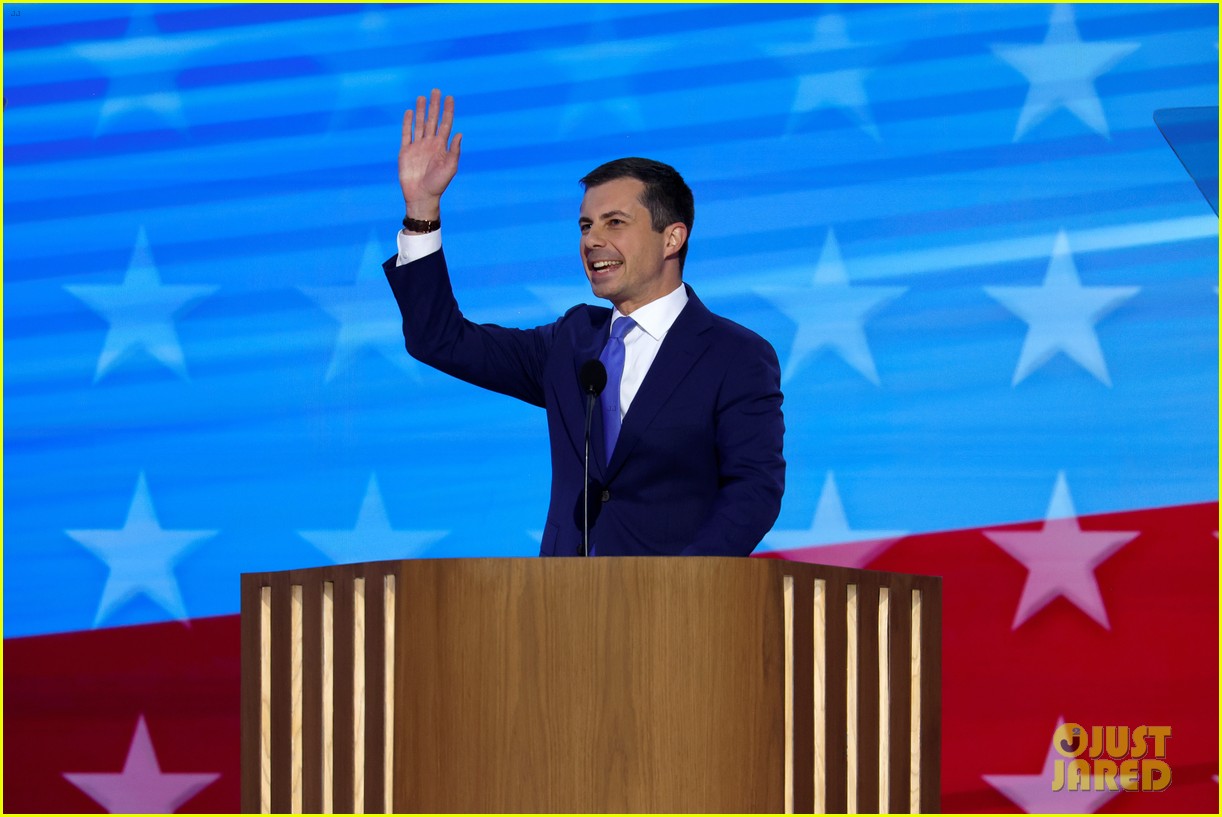Democratic National Convention Night 3 - See Photos of the Biggest ...