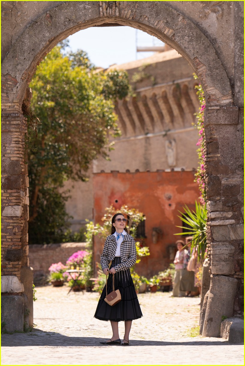 'Emily in Paris' Season 4 Part 2 Trailer Brings the Stars to Rome - Watch Now!: Photo 5066165 ...
