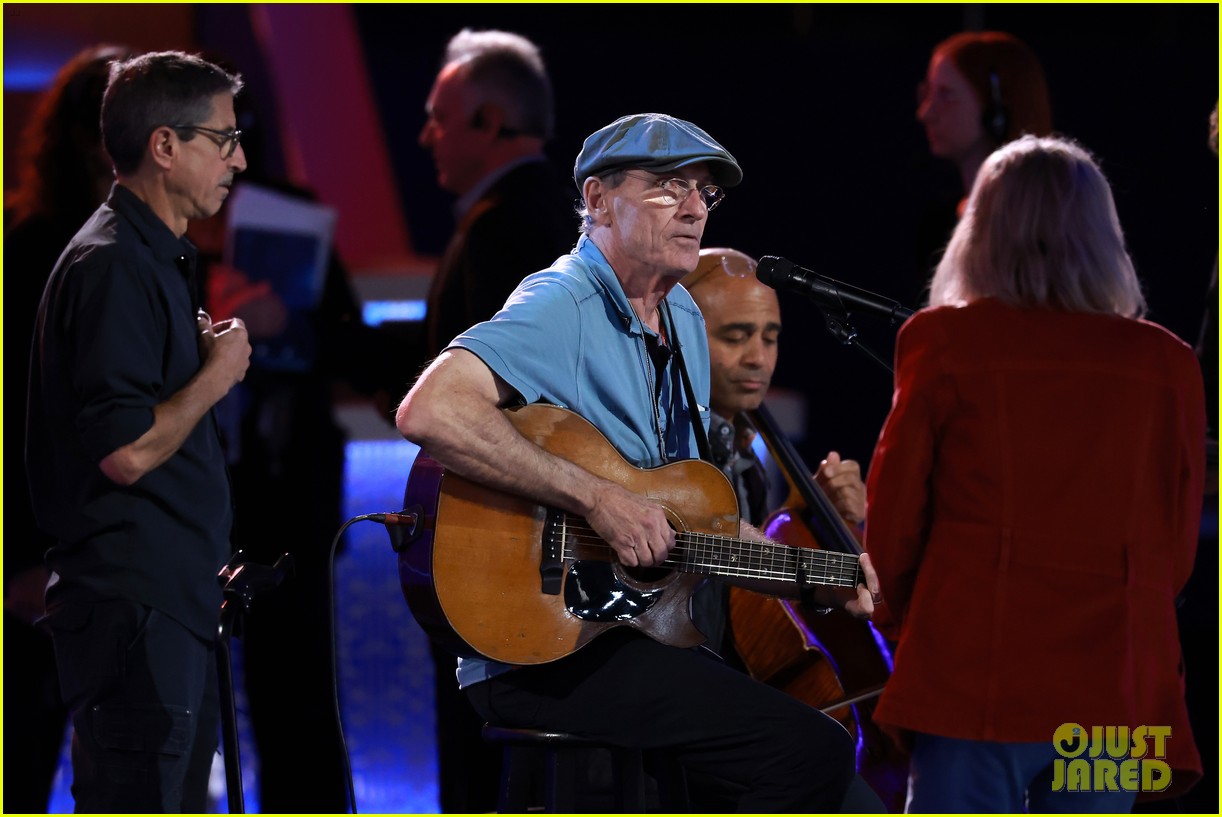 James Taylor Reacts After DNC Performance Was Cut for Time: Photo ...
