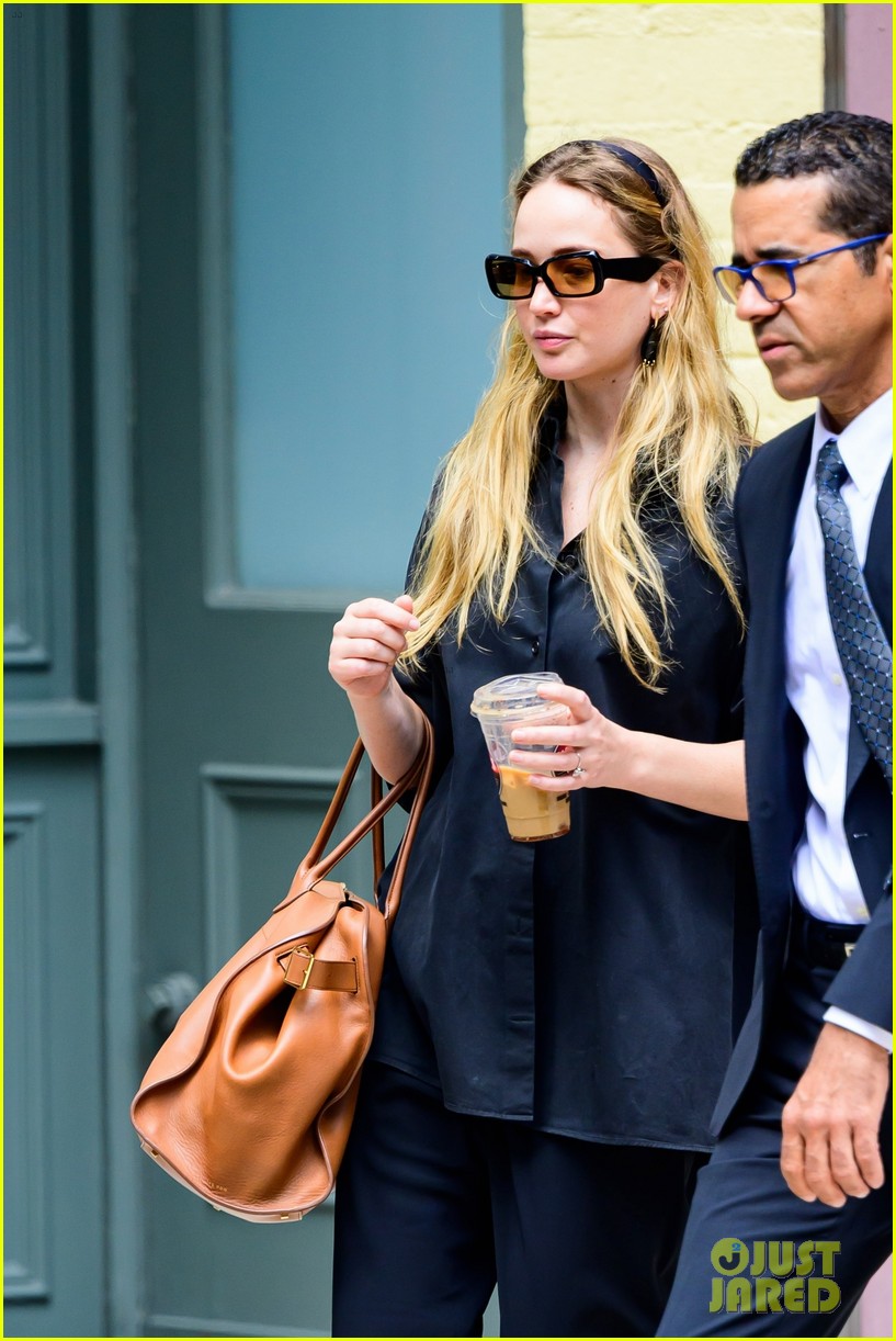 Jennifer Lawrence Spotted Running Errands During Her Birthday Week in ...