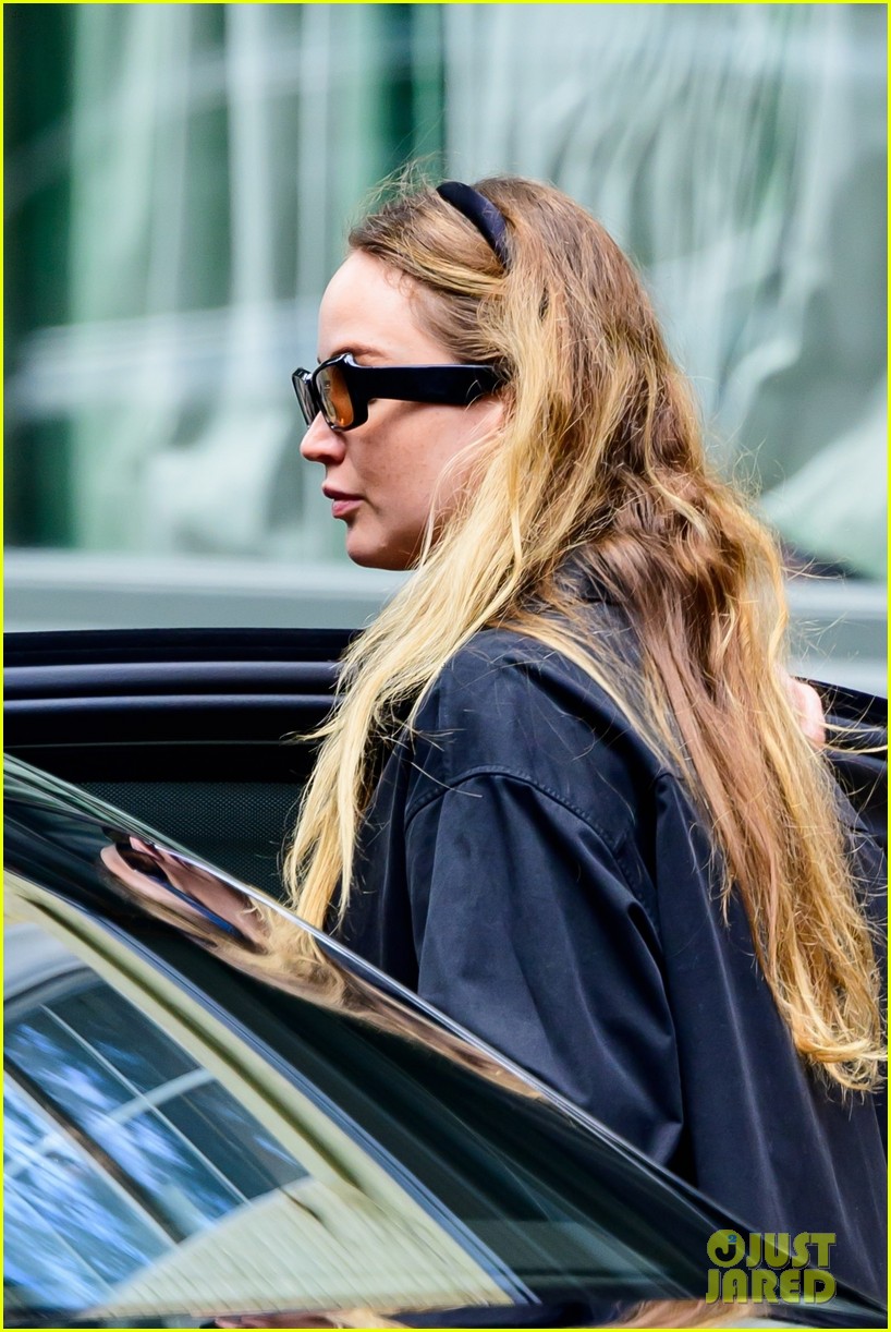 Jennifer Lawrence Spotted Running Errands During Her Birthday Week in ...