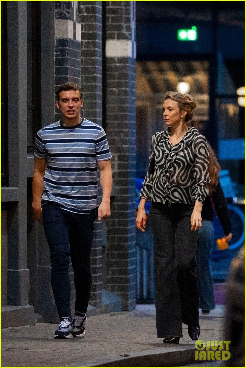 Jodie Comer Spotted Out for Dinner with Younger Brother Charlie in ...