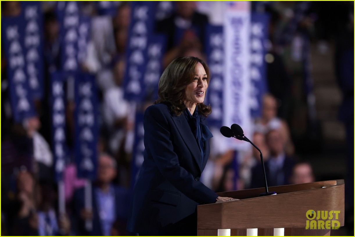 Kamala Harris DNC Speech Video: Watch Her Accept Democratic Nomination for President!: Photo ...
