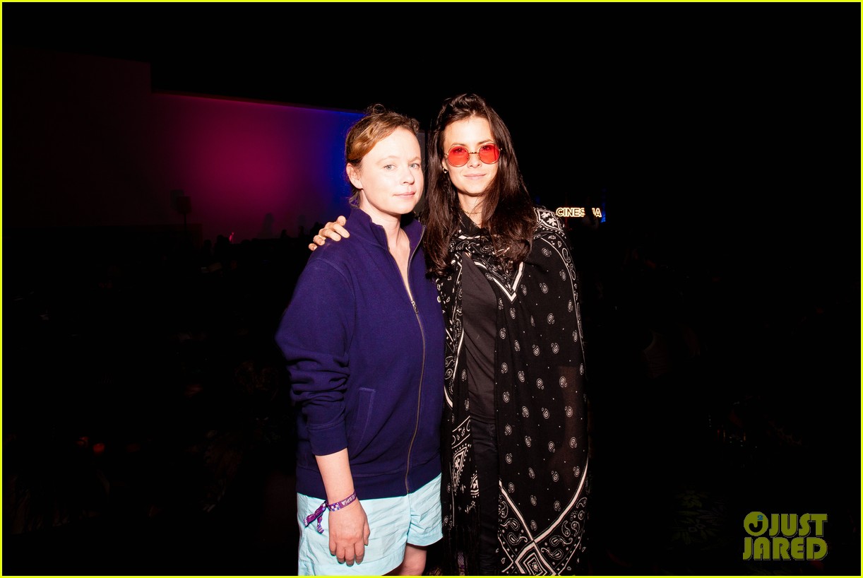 Riley Keough & Amelia Dimoldenberg Have a 'True Romance' of a Night ...