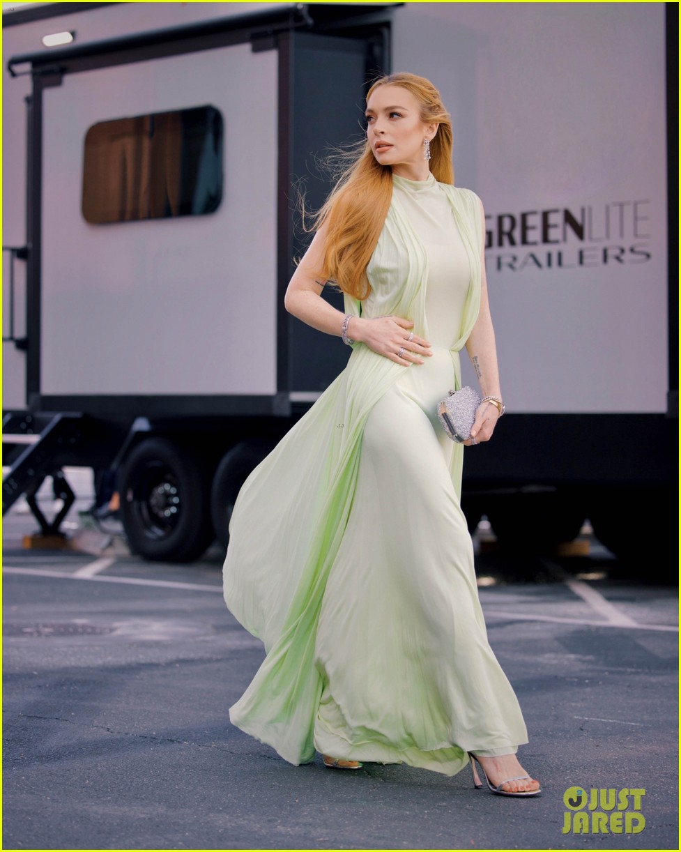 Lindsay Lohan Is a Vision in Green as She Honors Jamie Lee Curtis at ...
