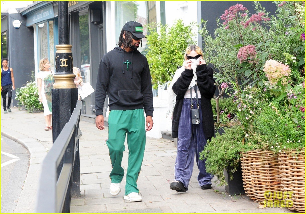 Madonna & Rumored Boyfriend Akeem Morris Cozy Up During Trip to London ...