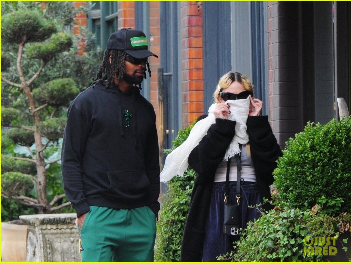 Madonna & Rumored Boyfriend Akeem Morris Cozy Up During Trip to London ...