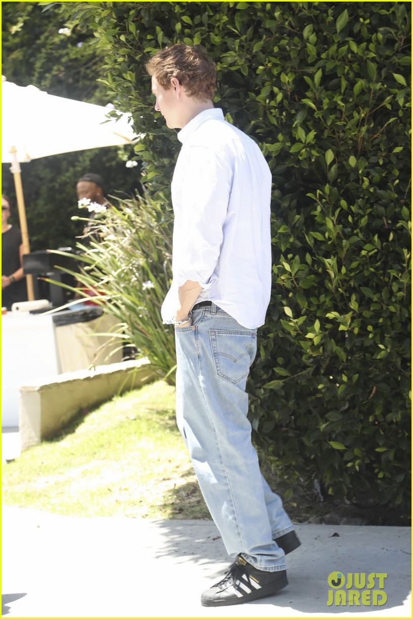 Maude Apatow & Boyfriend Patrick Gibson Spotted in Rare Outing Together!: Photo 5063262 | Judd ...