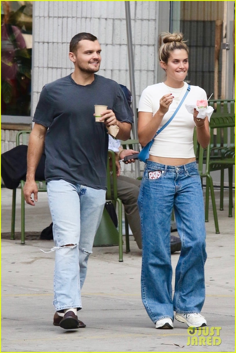 Ray Nicholson Holds Hands with Girlfriend Sara Sampaio During NYC Ice ...
