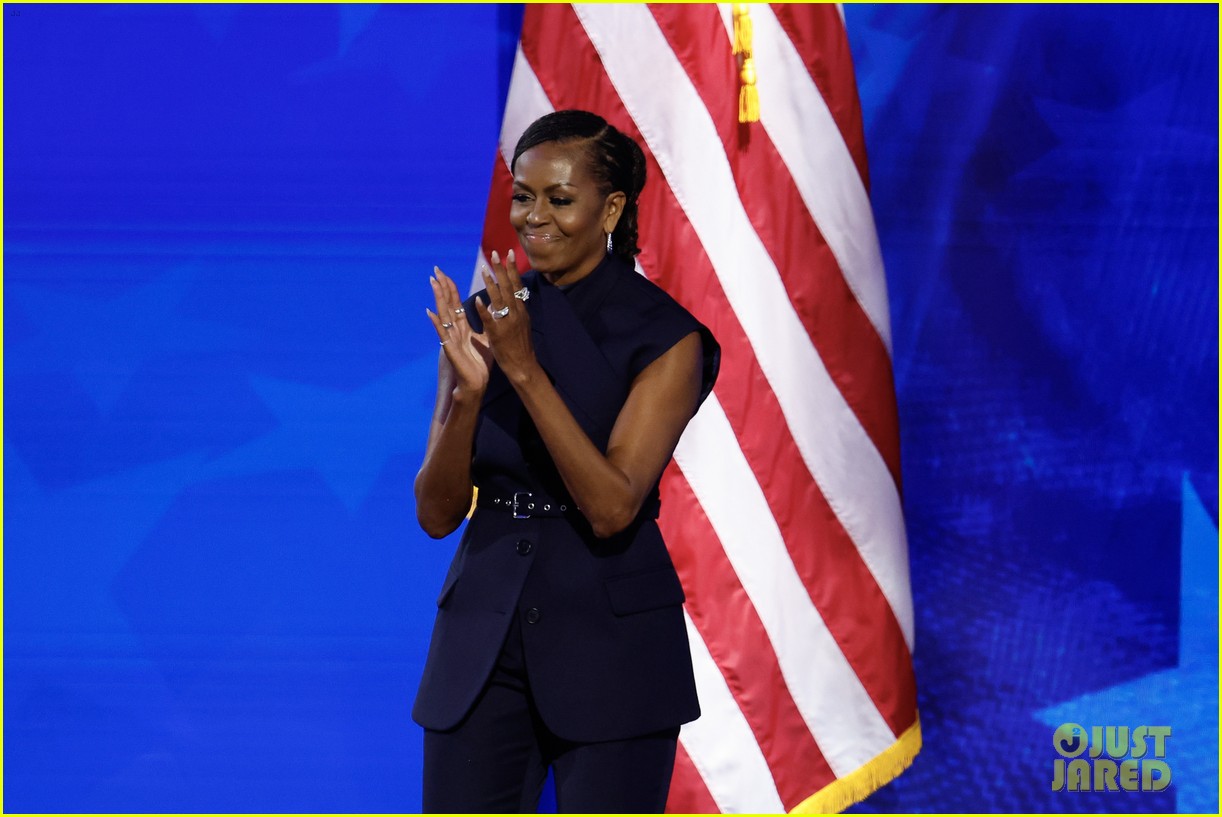 Barack & Michelle Obama Fire Up Crowd at DNC, Share Cute Moment on ...