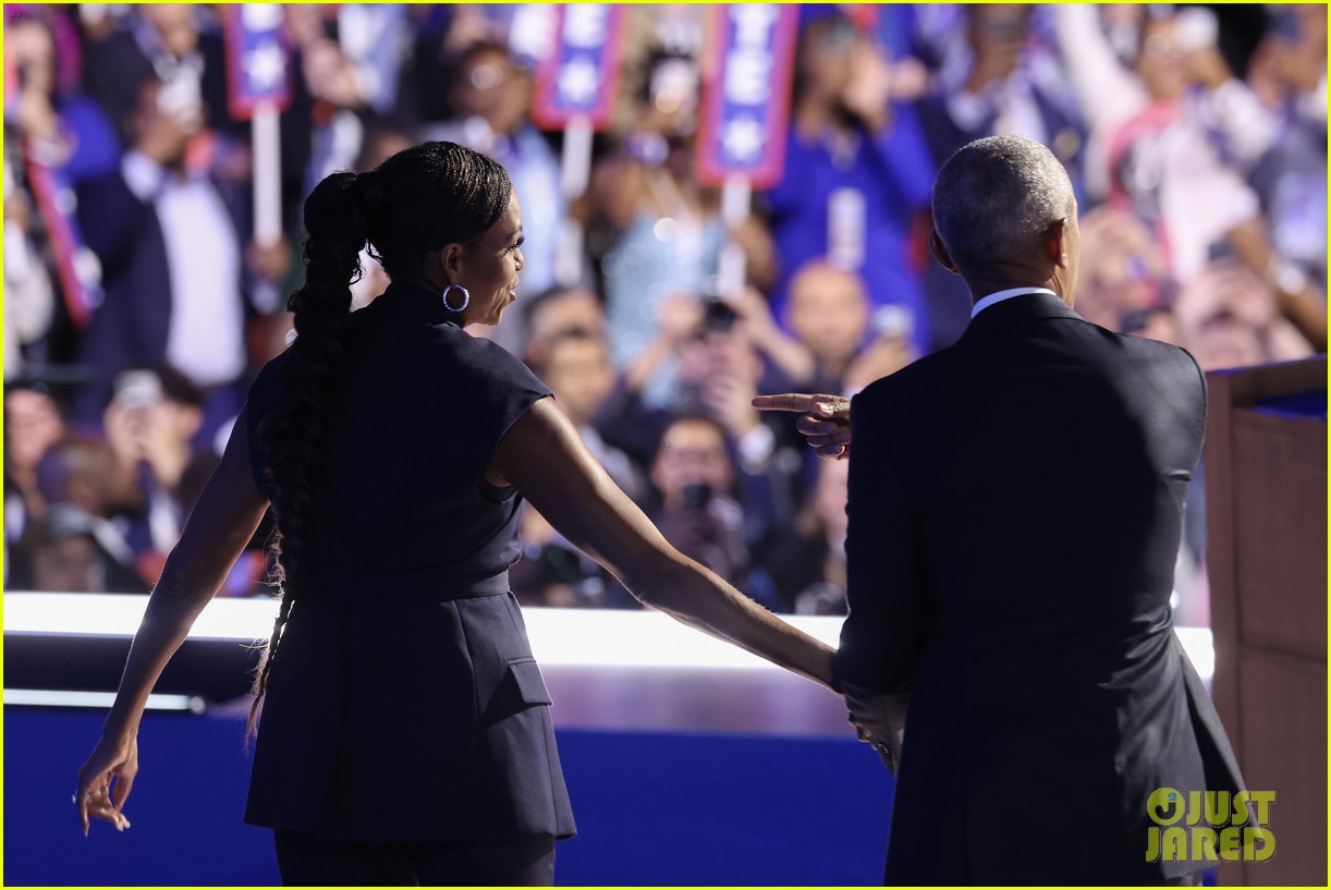 Barack & Michelle Obama Fire Up Crowd at DNC, Share Cute Moment on ...