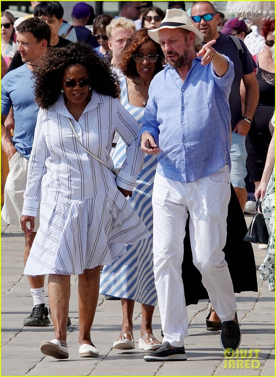 Oprah Winfrey & Gayle King Spotted Vacationing with Broadway Actor ...
