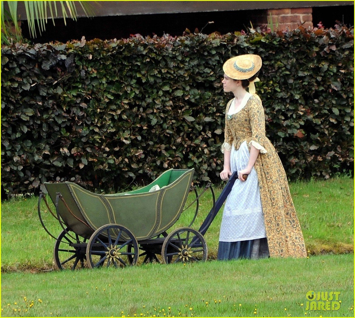 Sam Heughan & Caitriona Balfe Film Scenes for Final Season of ...