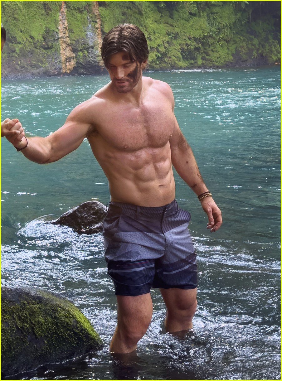 Rhiannon Fish & Christopher Russell Bare Hot Bodies in New Hallmark Movie 'A Costa Rican Wedding ...