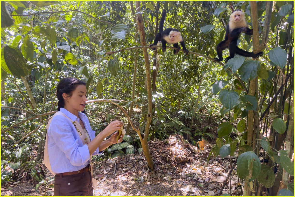 Rhiannon Fish & Christopher Russell Bare Hot Bodies in New Hallmark ...