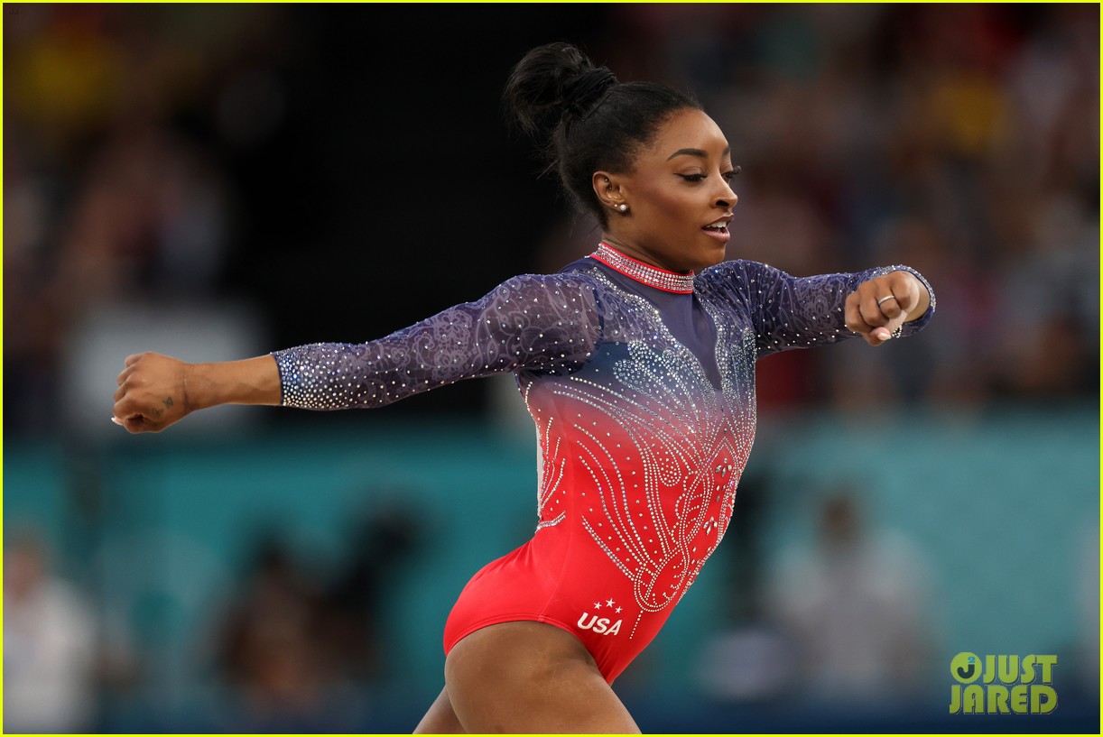 Simone Biles Wins Silver for Women's Gymnastics Floor Final, Places in ...