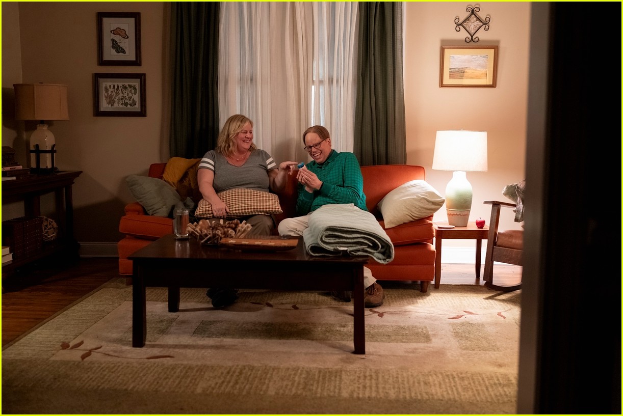 'Somebody Somewhere' Season 3 Cast - Teaser & First Photos Revealed of ...