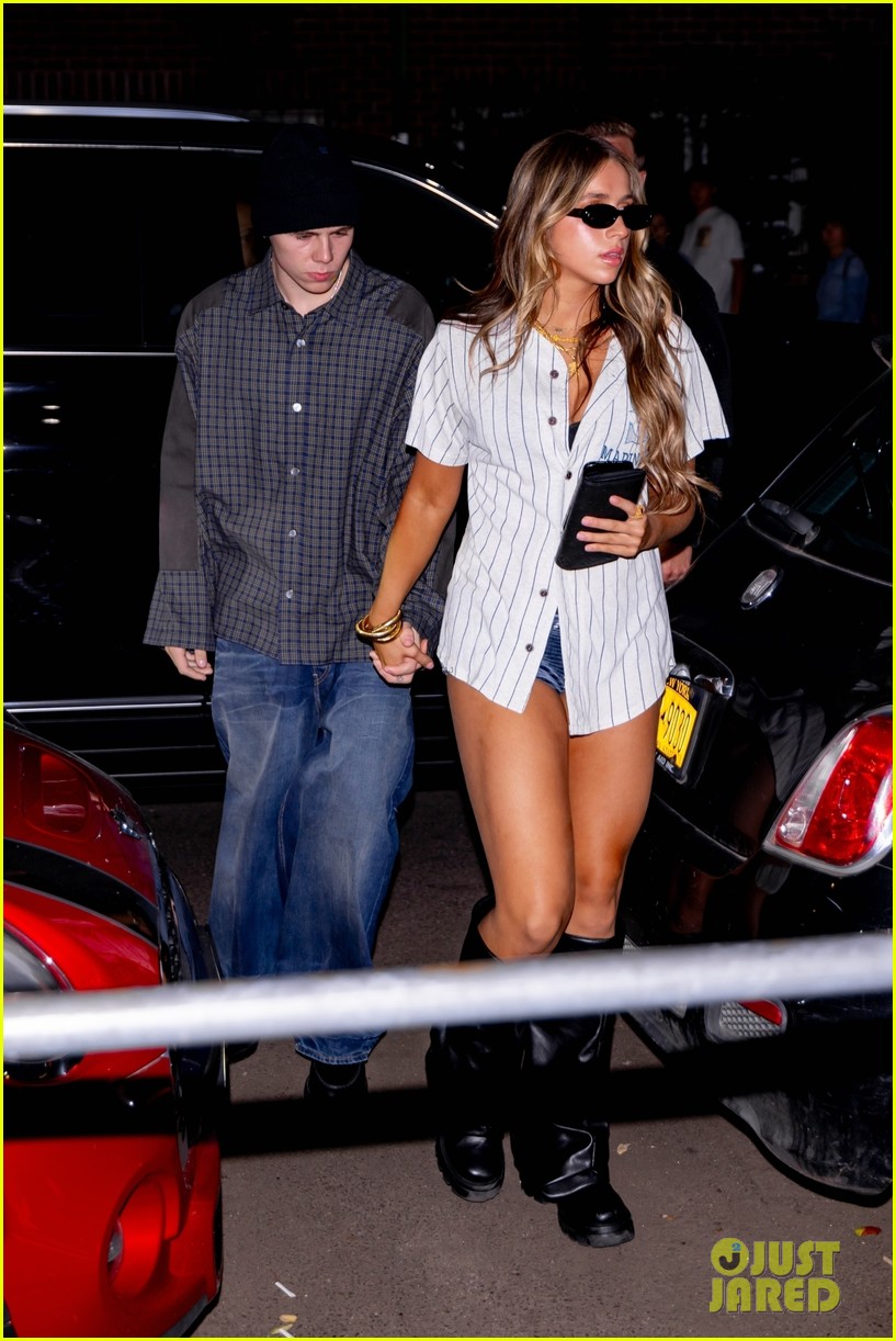 Tate McRae & The Kid LAROI Spotted Holding Hands During Date Night ...