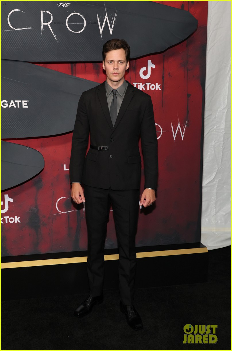 Bill Skarsgard & FKA twigs Go Goth in All Black at 'The Crow' NYC ...