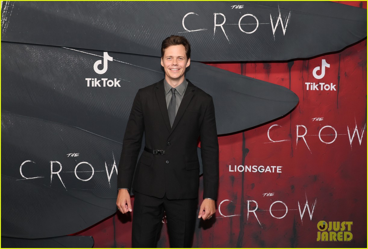 Bill Skarsgard & FKA twigs Go Goth in All Black at 'The Crow' NYC ...