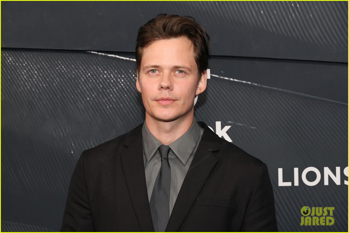 Bill Skarsgard & FKA twigs Go Goth in All Black at 'The Crow' NYC ...