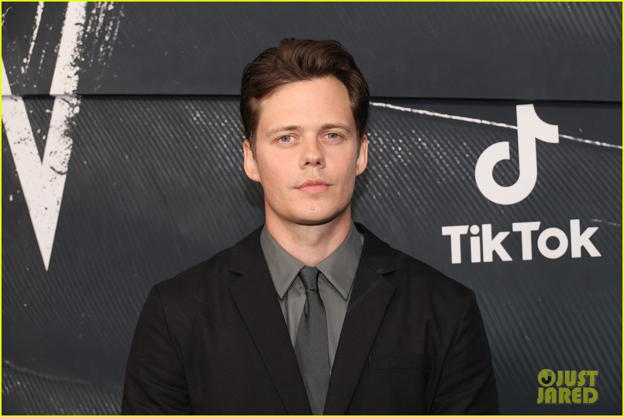 Bill Skarsgard & FKA twigs Go Goth in All Black at 'The Crow' NYC ...