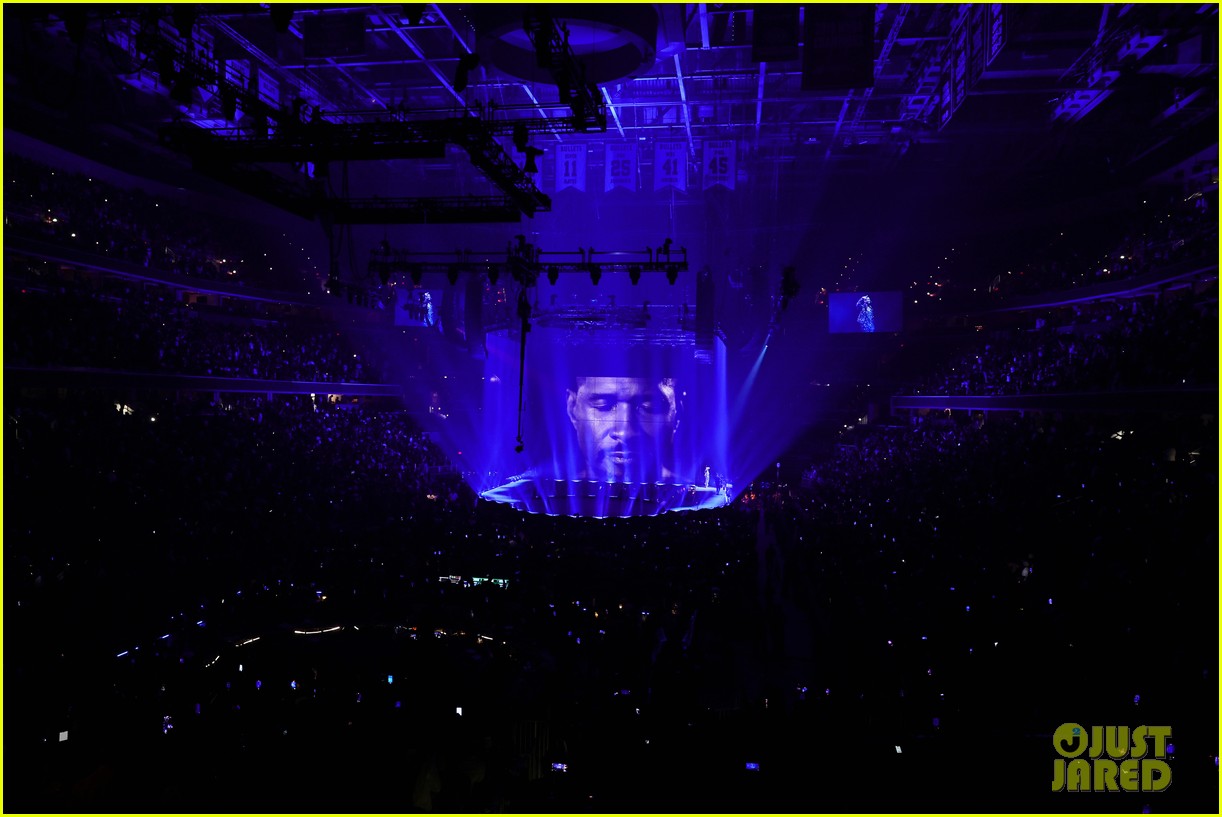 Usher Setlist Revealed for 2024 Past Present Future Tour After First ...