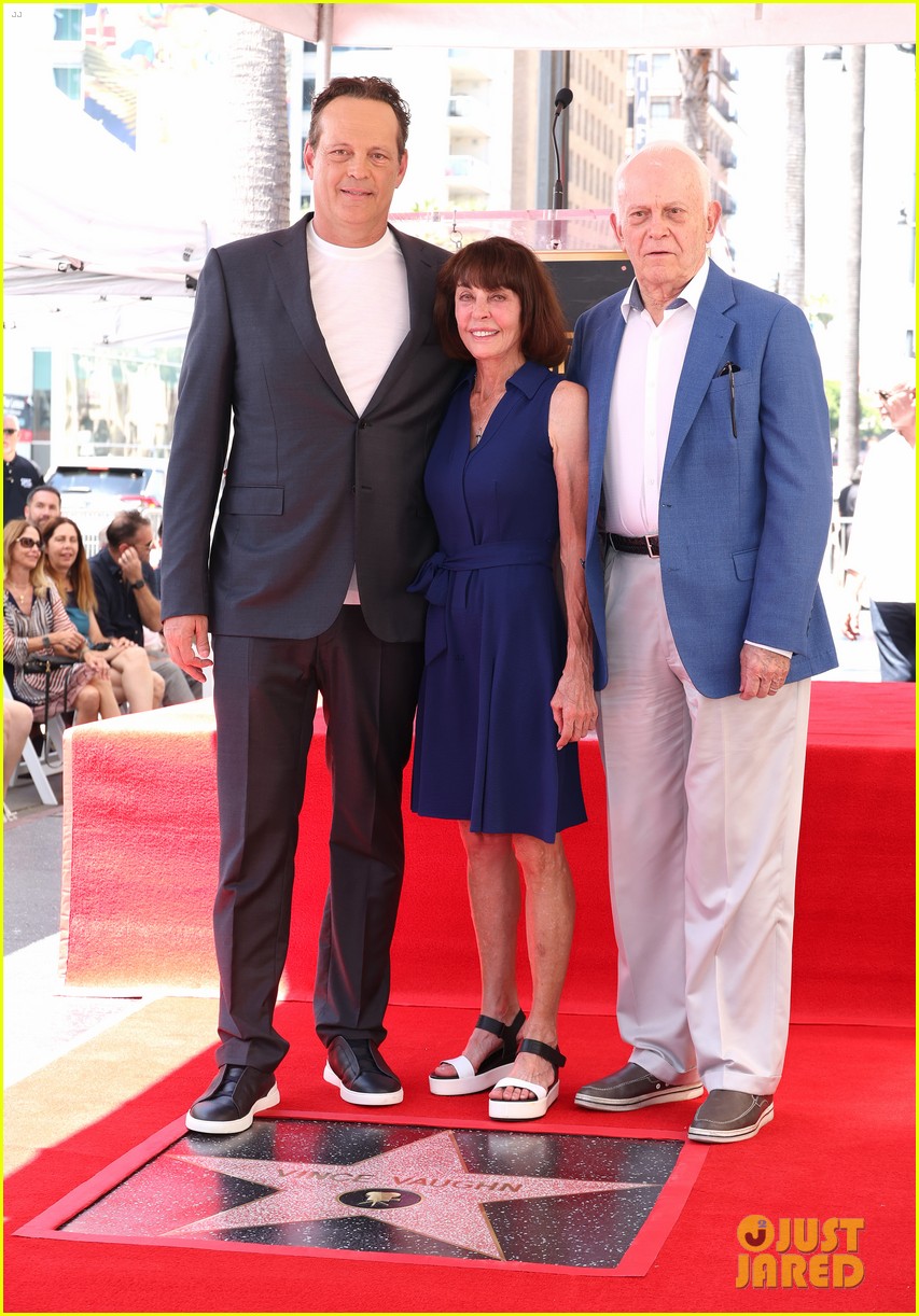 Vince Vaughn Gets Support from Wife Kyla Weber & Their Two Kids as He's ...