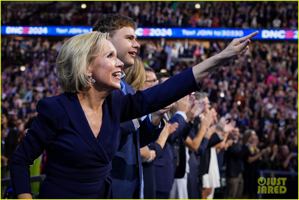 Tim Walz's Son Gus Breaks Down in Tears During Emotional DNC Moment ...