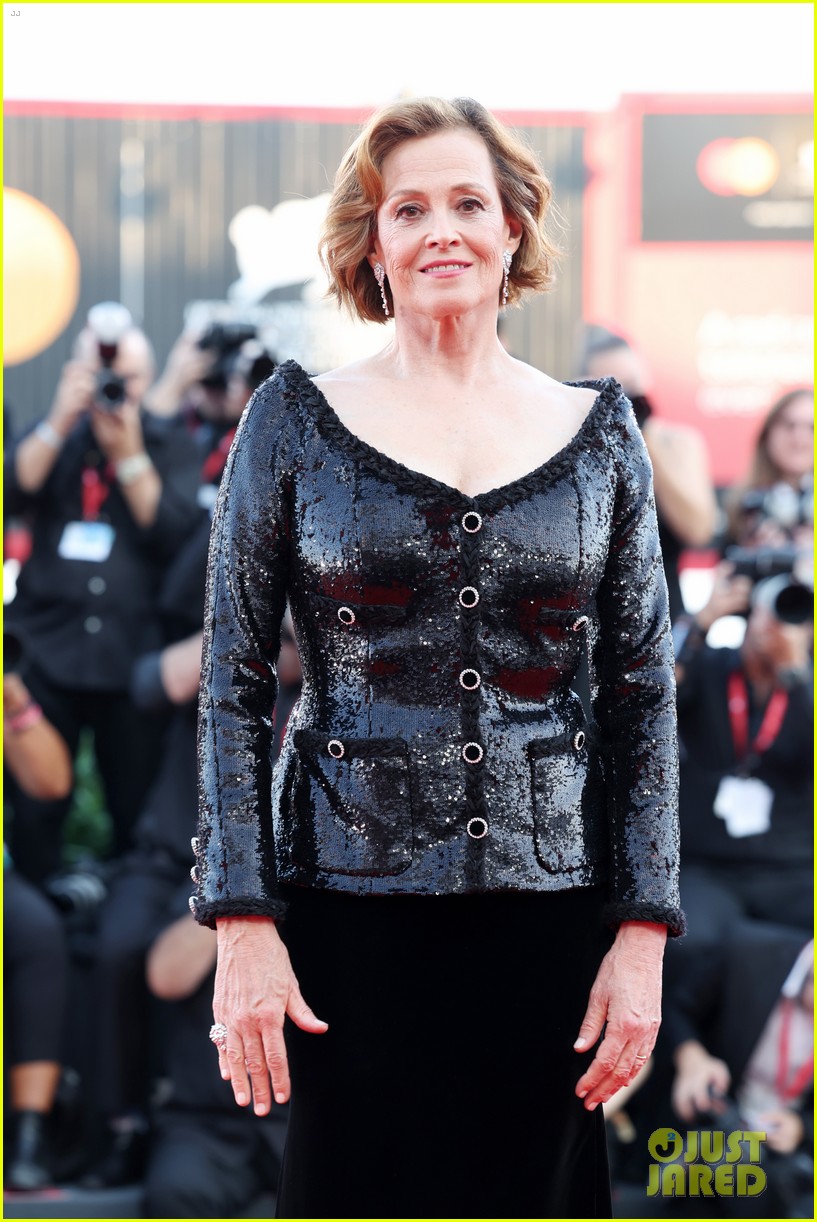 Sigourney Weaver Makes Rare Appearance with Child Shar Simpson While ...