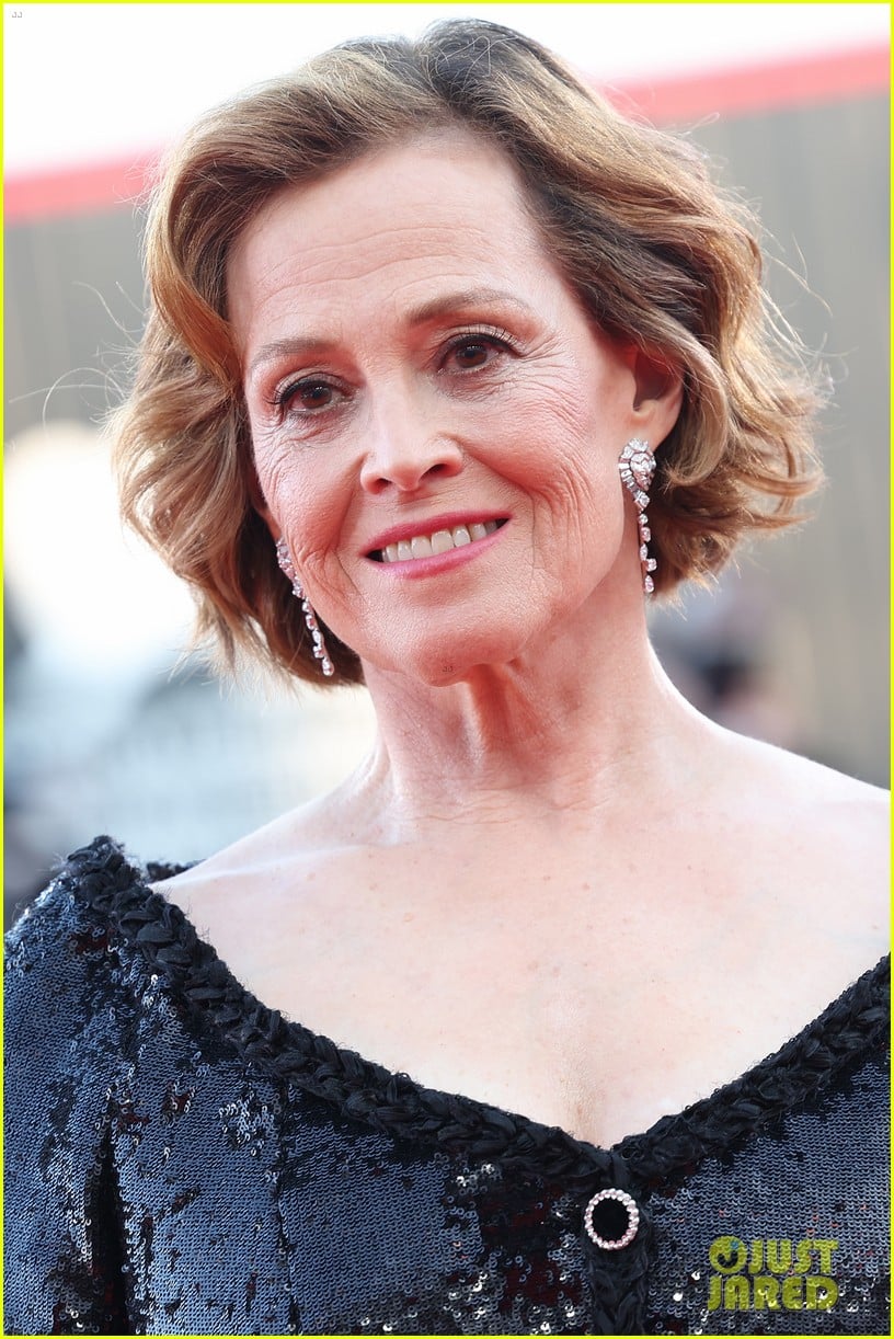 Sigourney Weaver Makes Rare Appearance with Child Shar Simpson While ...