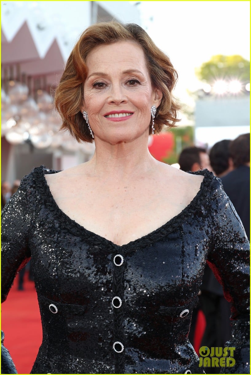 Sigourney Weaver Makes Rare Appearance with Child Shar Simpson While ...