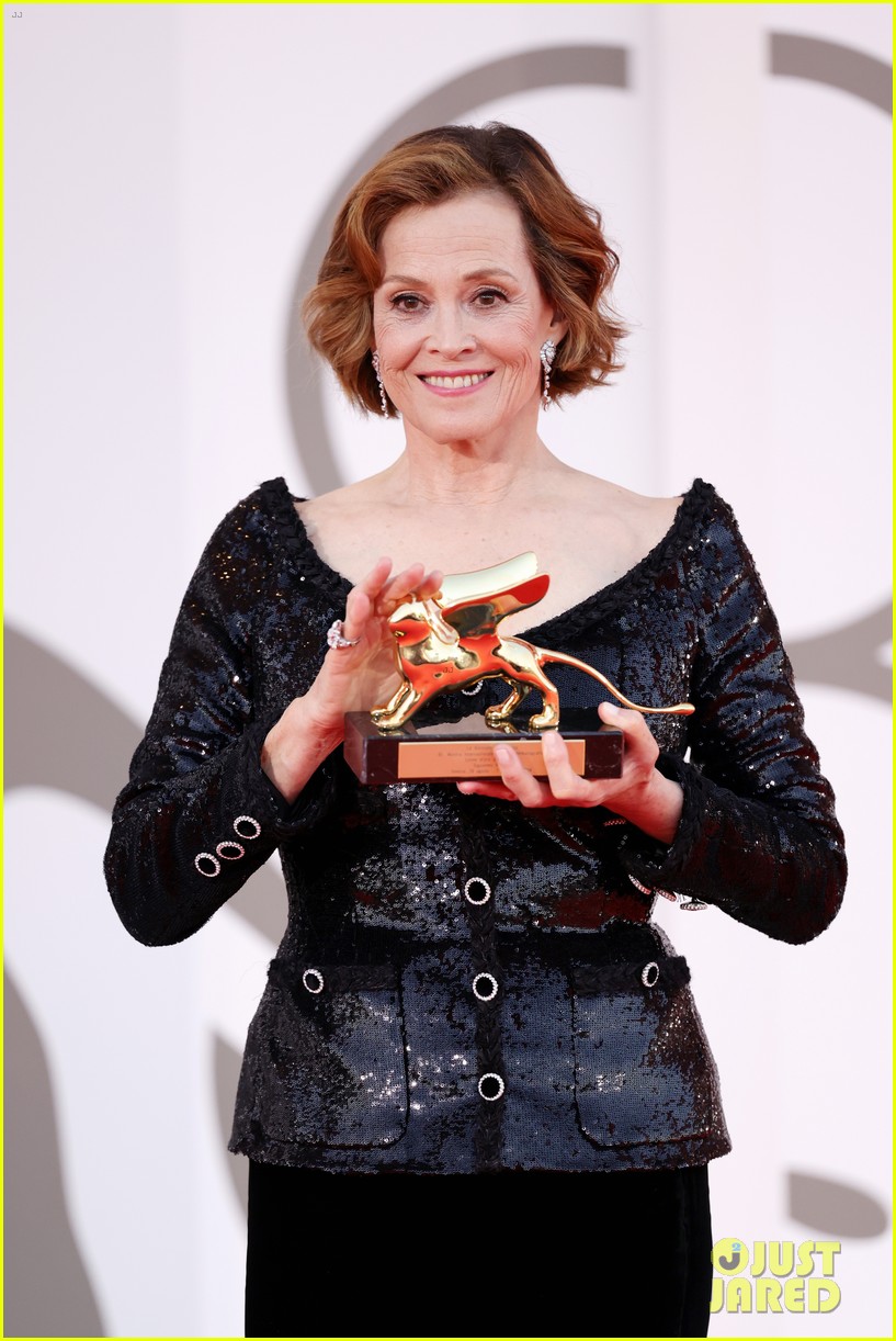 Sigourney Weaver Makes Rare Appearance with Child Shar Simpson While ...