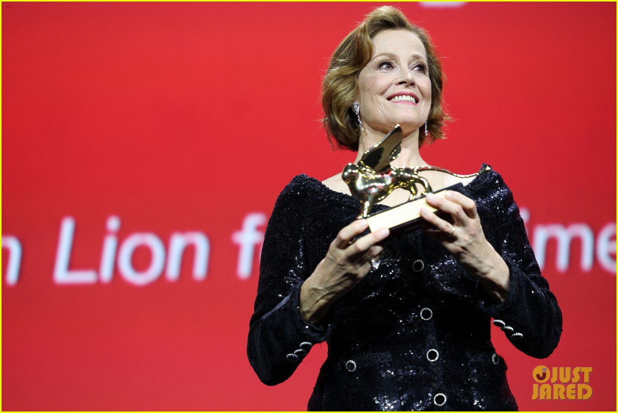 Sigourney Weaver Makes Rare Appearance with Child Shar Simpson While ...