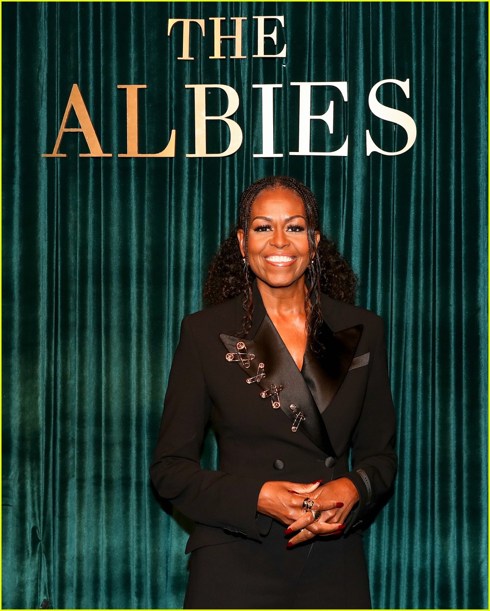 Photo: george clooney albies event 015 | Photo 5079990 | Just Jared: Entertainment News