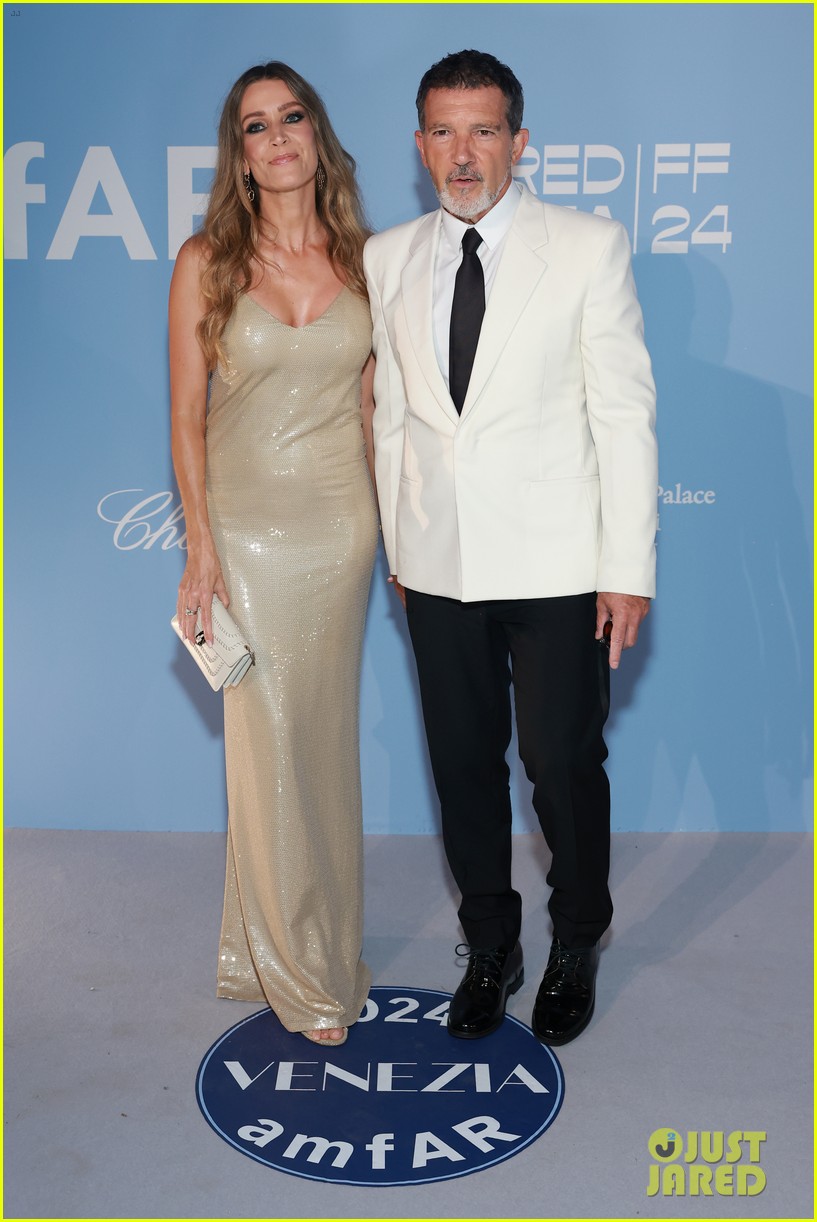 Zac Efron Attends amfAR Gala in Venice One Month After Swimming Pool ...