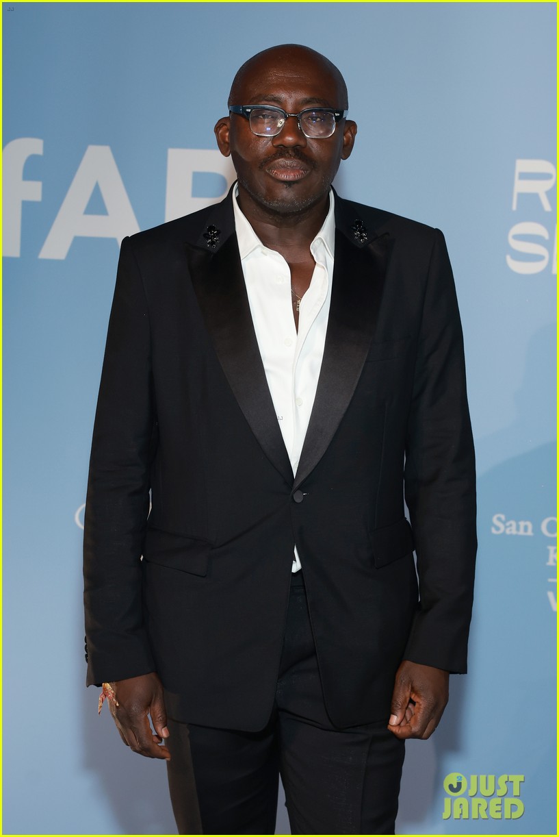 Zac Efron Attends amfAR Gala in Venice One Month After Swimming Pool ...