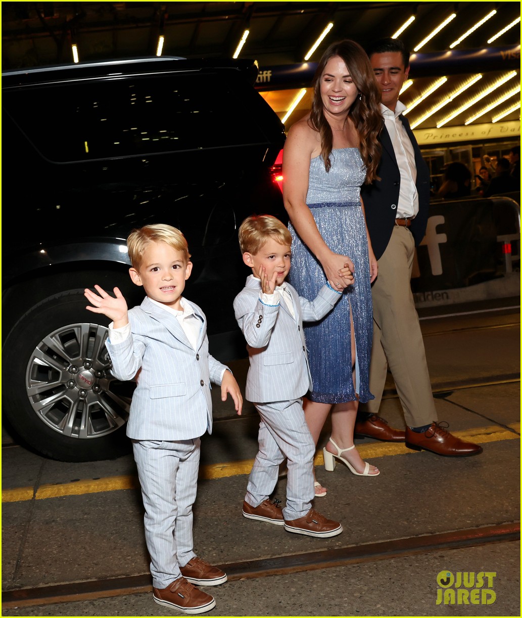 Amy Adam's 14-Year-Old Daughter Aviana Makes Red Carpet Debut at ...