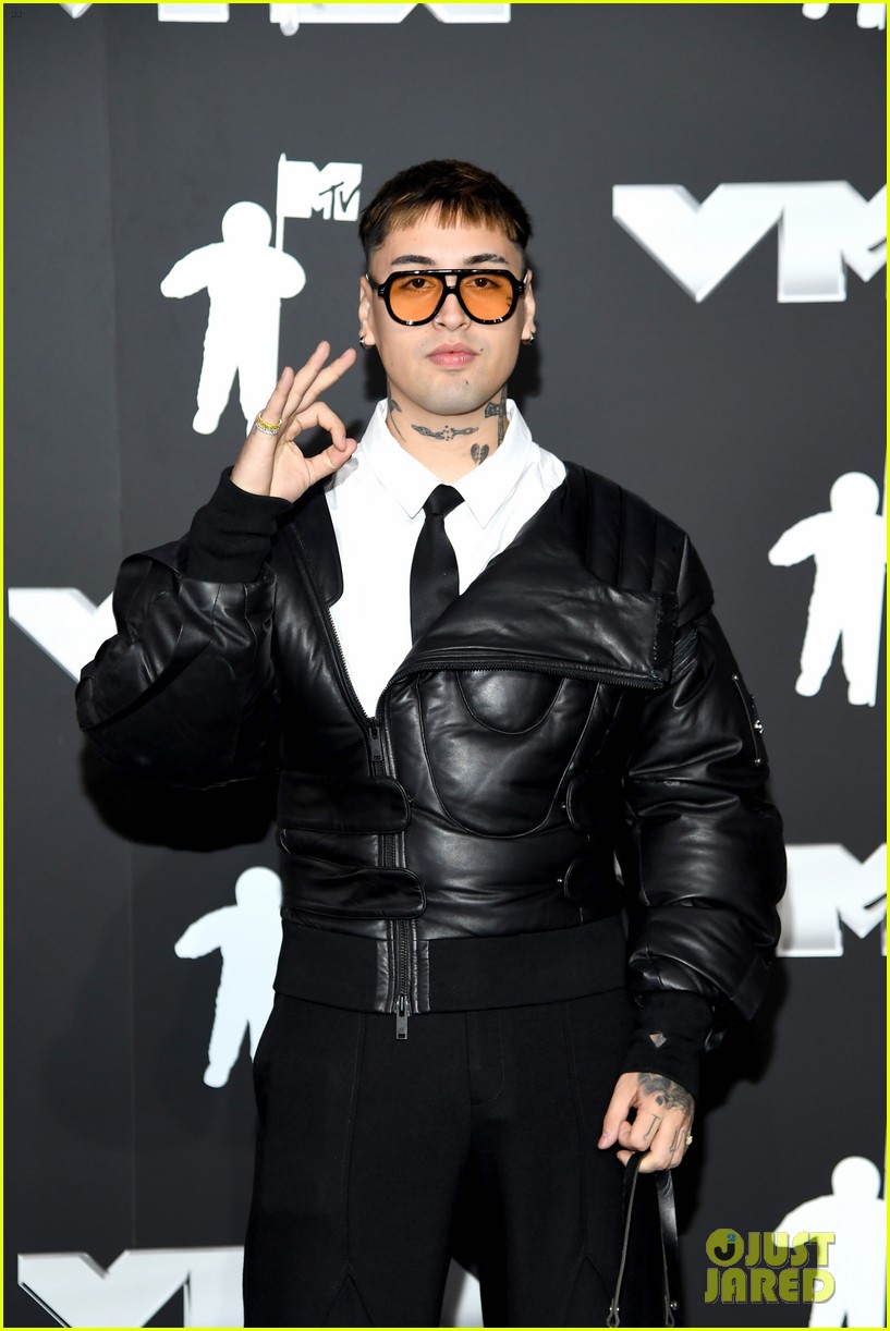 Anitta Wears Bridal Look to MTV VMAs 2024, Teases Upcoming News!: Photo ...