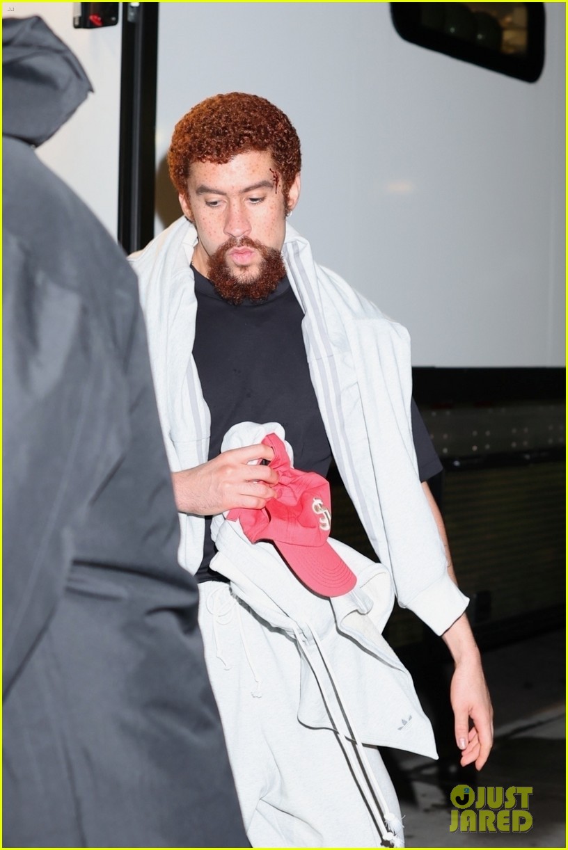 Austin Butler & Bad Bunny Get to Work on New Movie 'Caught Stealing ...