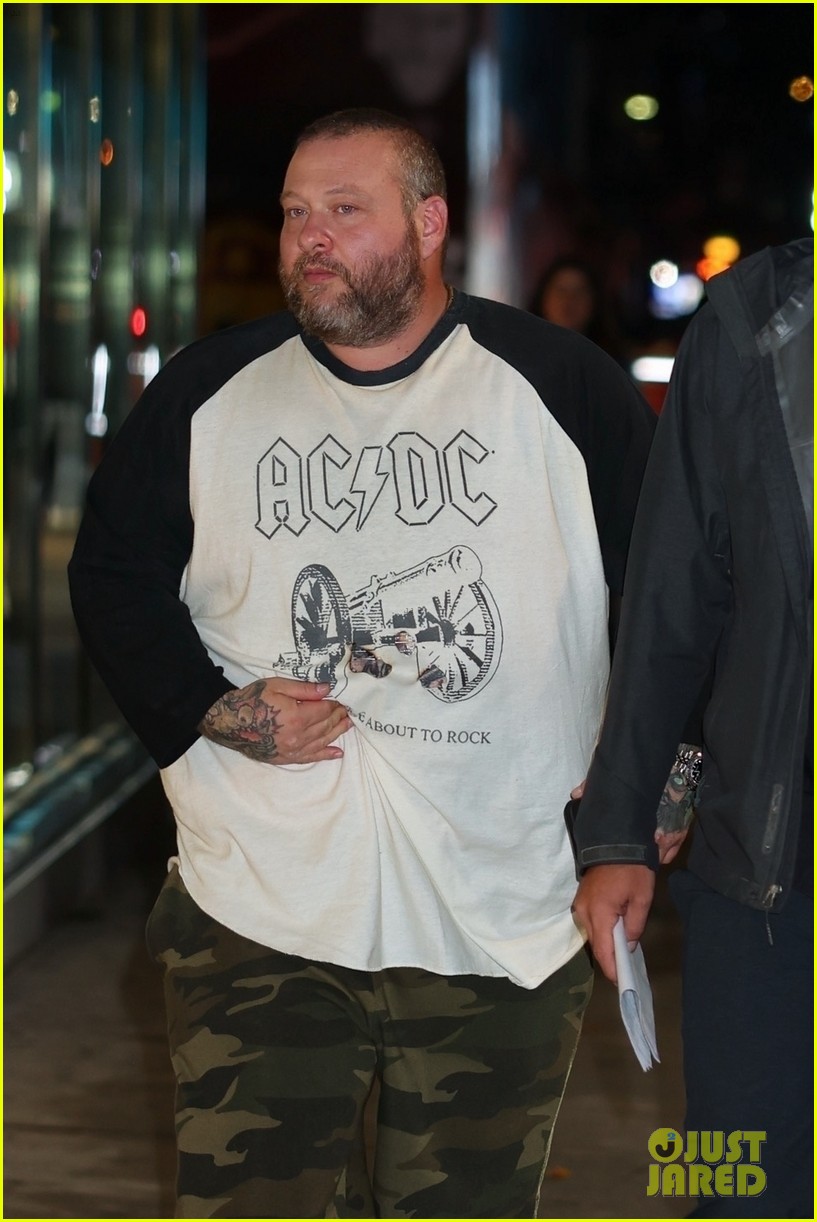 Austin Butler & Bad Bunny Get to Work on New Movie 'Caught Stealing ...