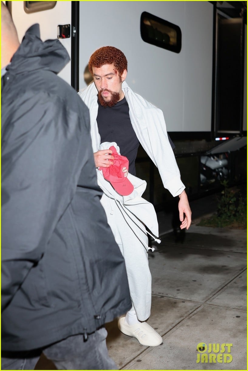 Austin Butler & Bad Bunny Get to Work on New Movie 'Caught Stealing ...