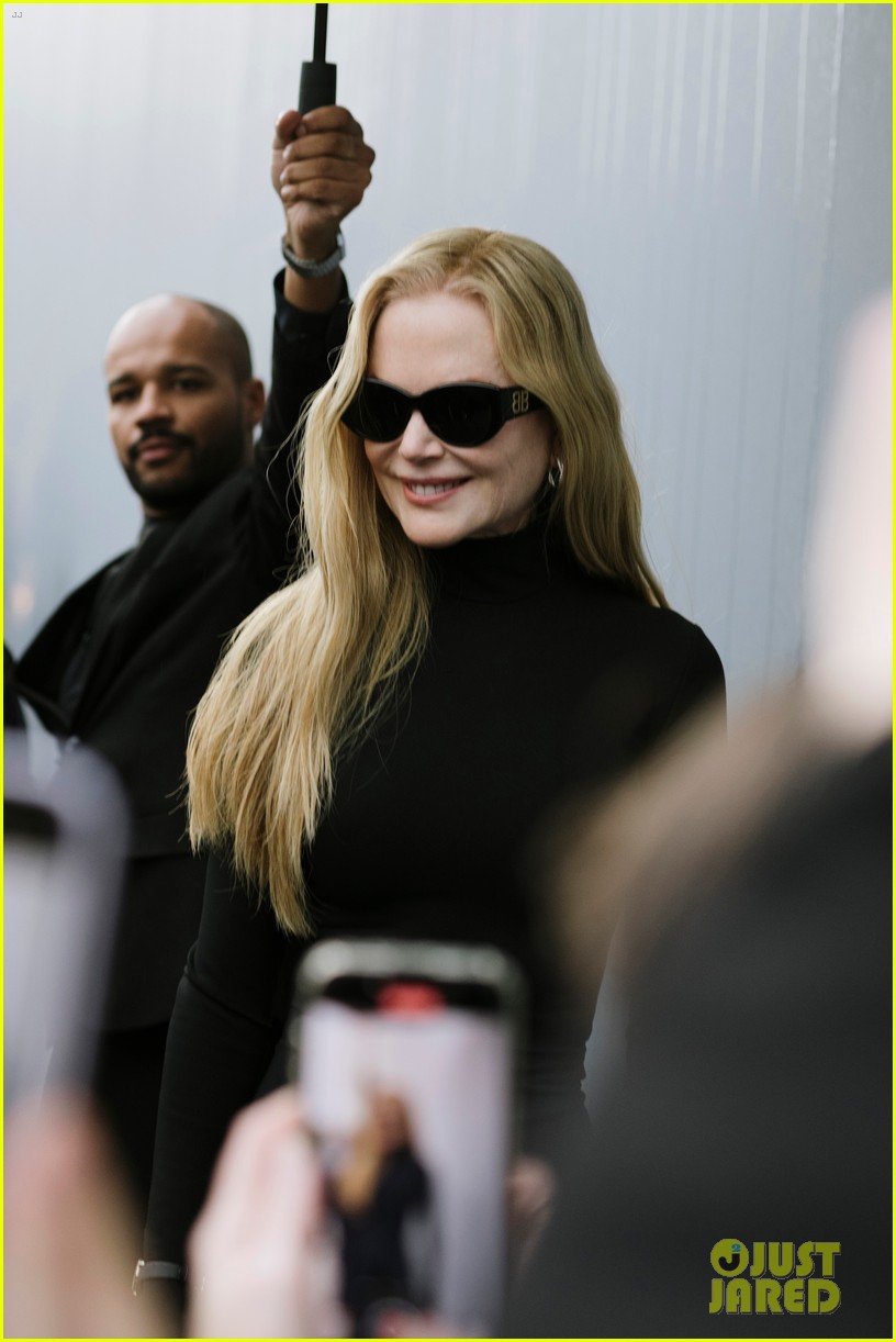 Nicole Kidman, Katy Perry, Lindsay Lohan, & More Attend Balenciaga ...